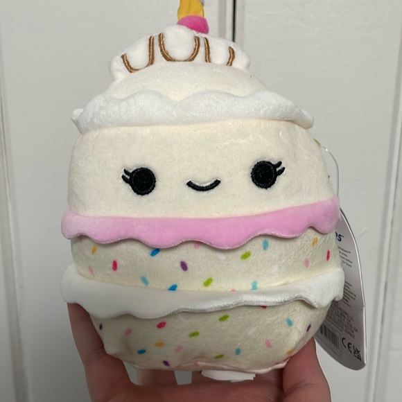 Squishmallows | Toys | Lyla The Birthday Cake Squishmallows With Candle ...